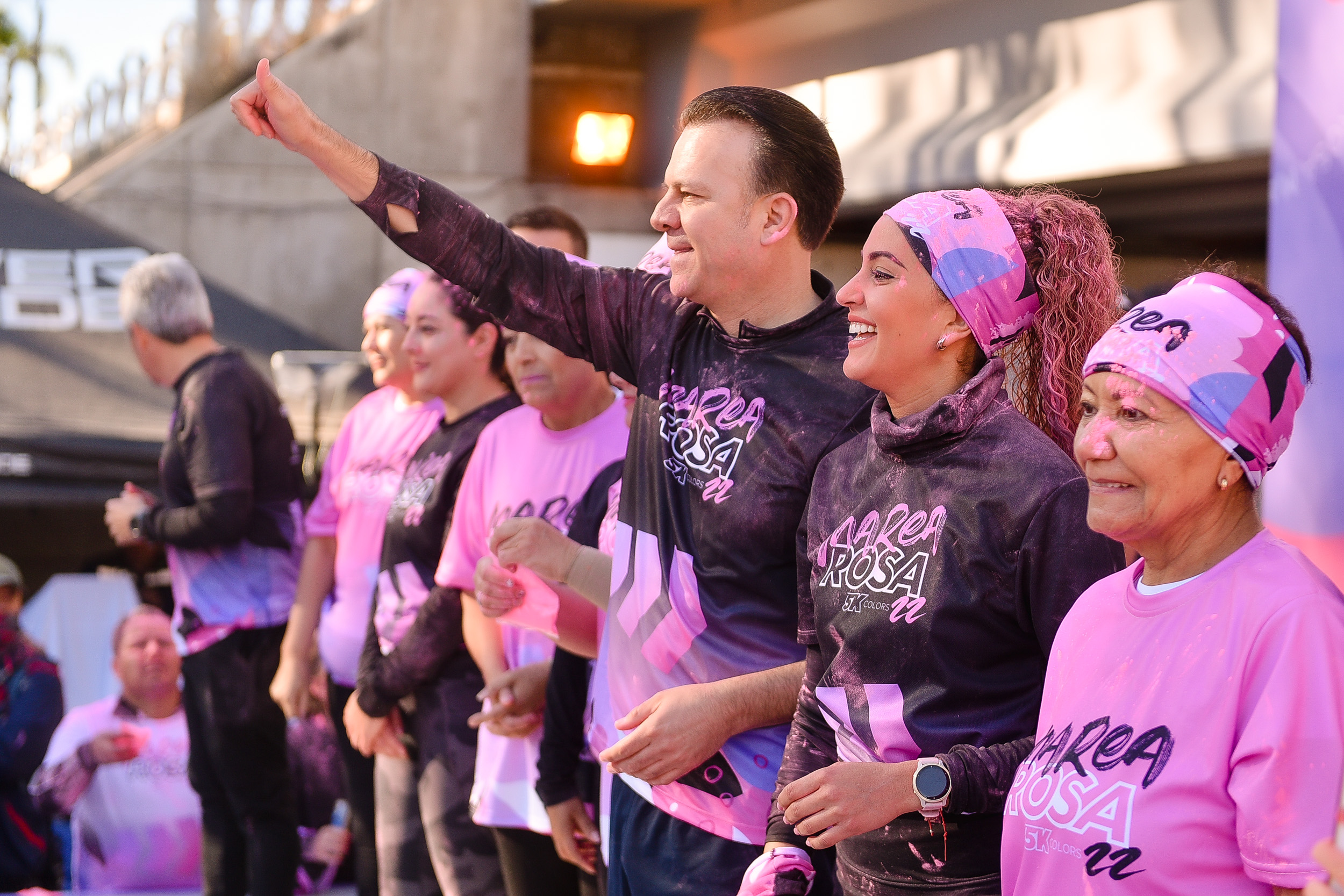 Ya está cerca la Marea Rosa 5k; invitan Marisol y Esteban a vivirla en ...