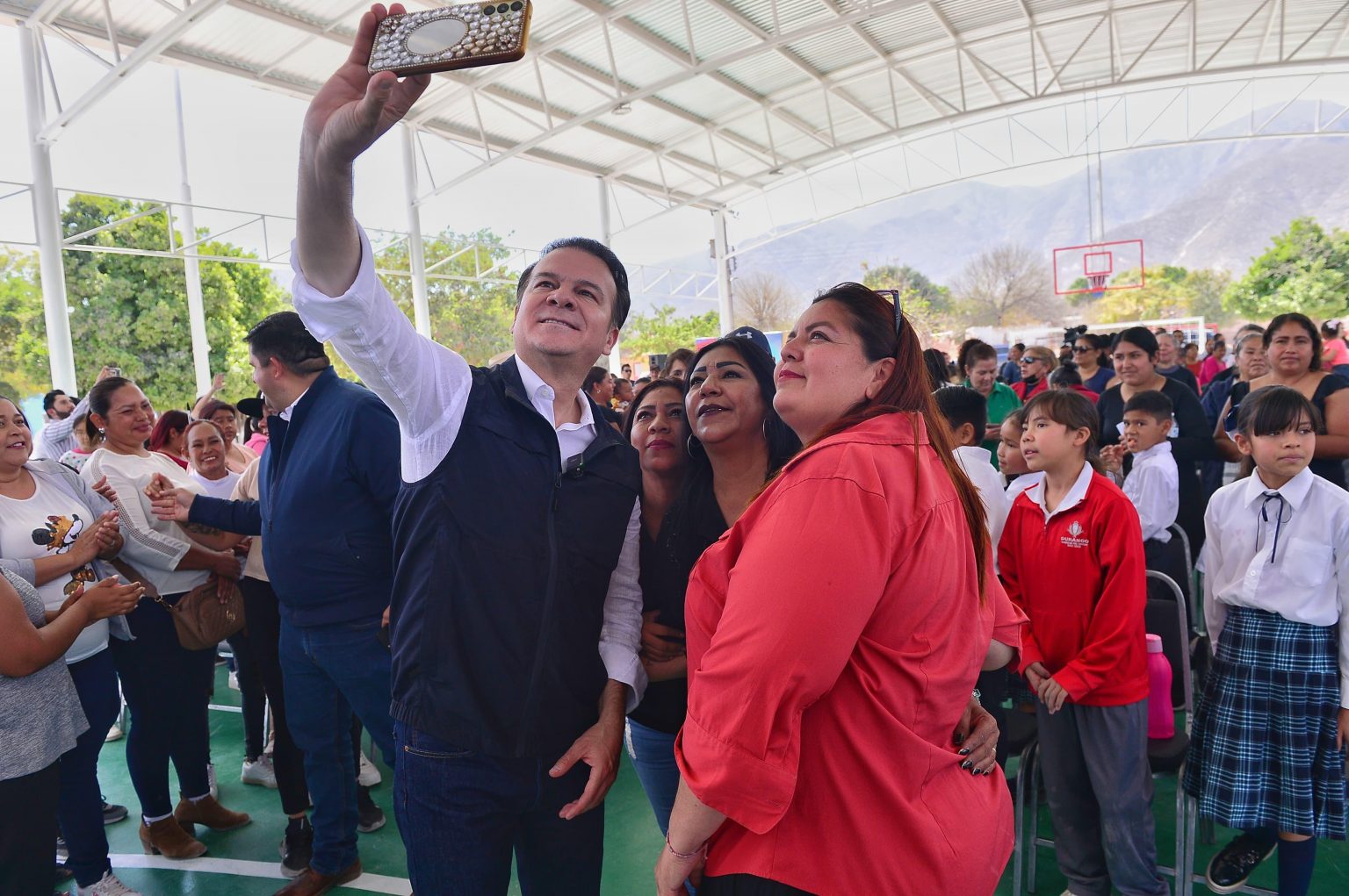 Habitantes de La Torreña, La Goleta y La Borrega agradecen a Esteban ...